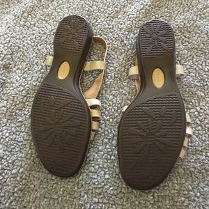 Softspots | Shoes | Nwotsoftspots Sandal | Poshmark